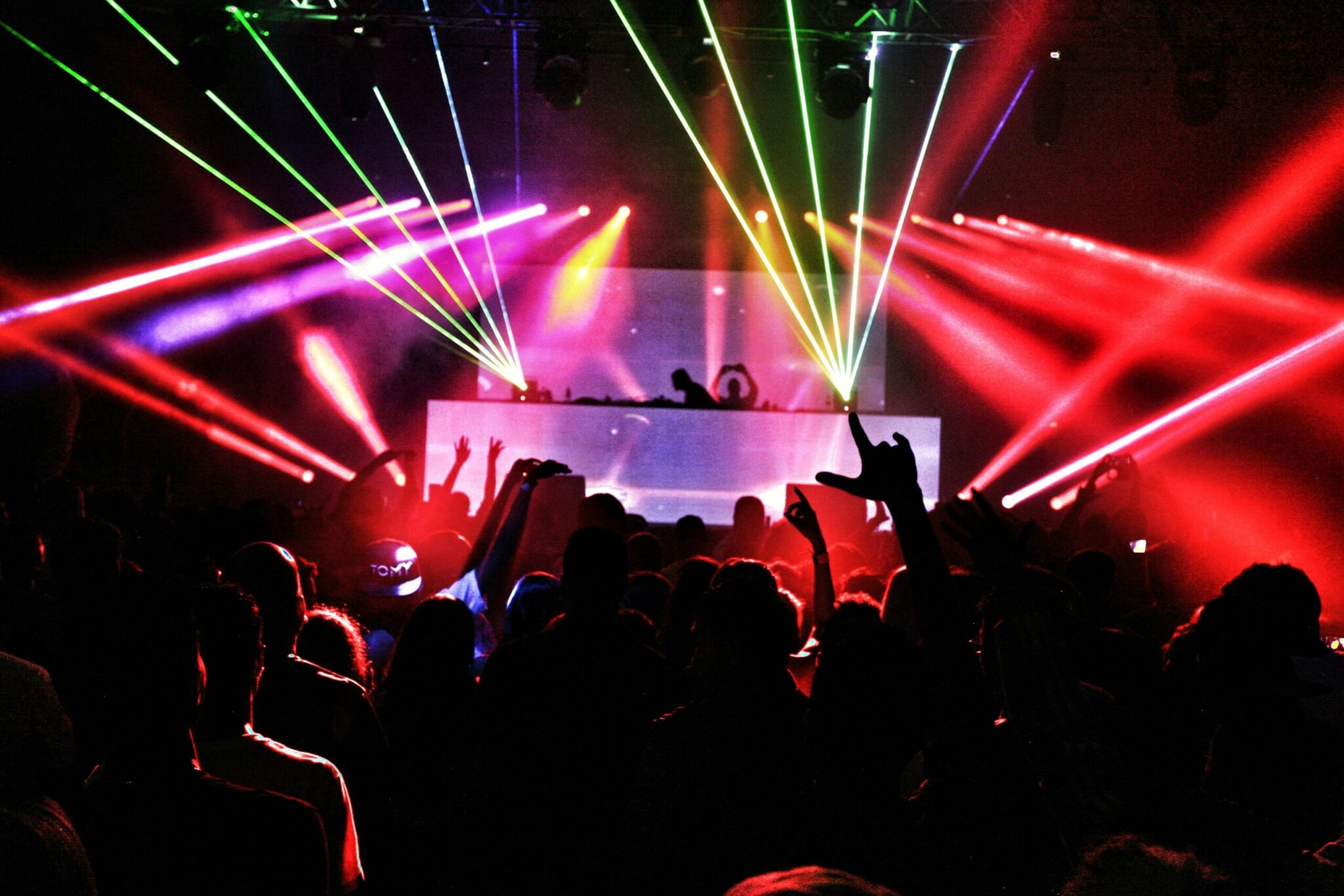 New Study Ranks EDM Fans As Most Likely To Use Drugs At Festivals ...